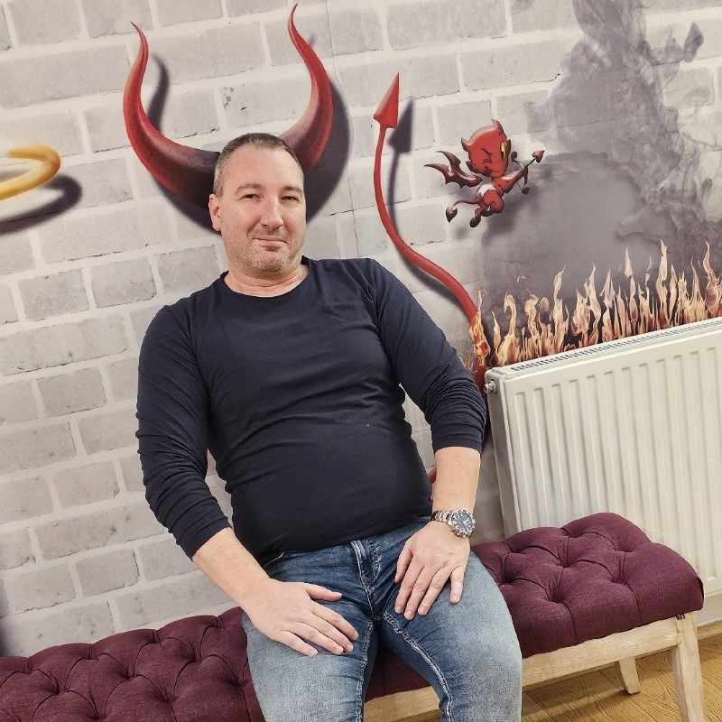 Gerald Z. (@gerald.z75) | Snapchat Stories, Spotlight & Lenses