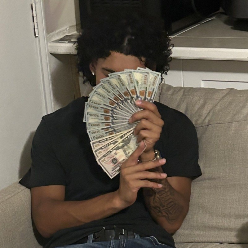 Murda (@getmoneymurda) | Snapchat Stories, Spotlight & Lenses
