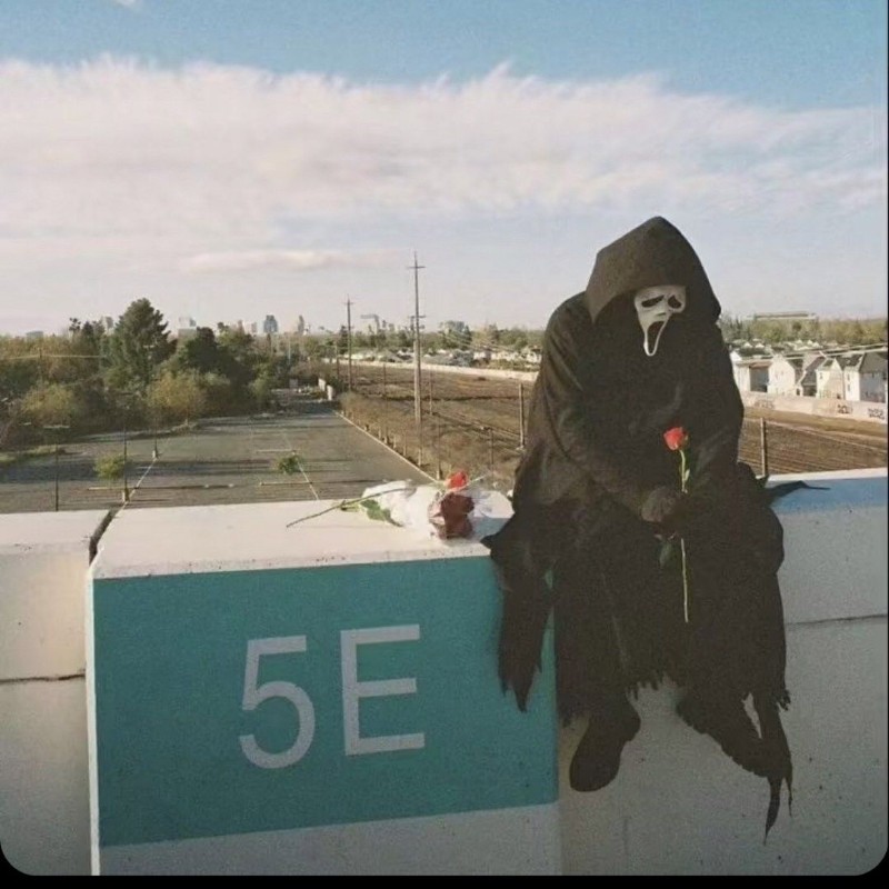 @ghostface-01) | เรื่องราว Snapchat ตลอดจน Spotlight และเลนส์