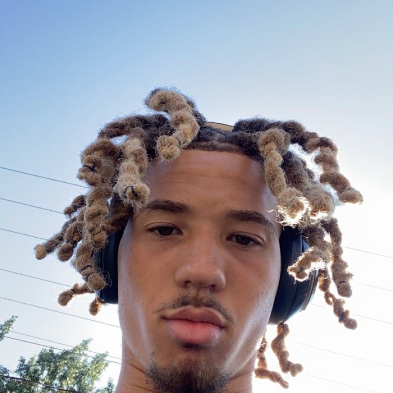 Anthony Maxwell (@gibsonmaxwell) | Snapchat Stories, Spotlight & Lenses