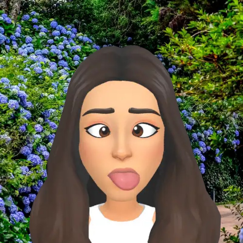 Isa Luna (@ginnaestefania) | Snapchat Stories, Spotlight & Lenses