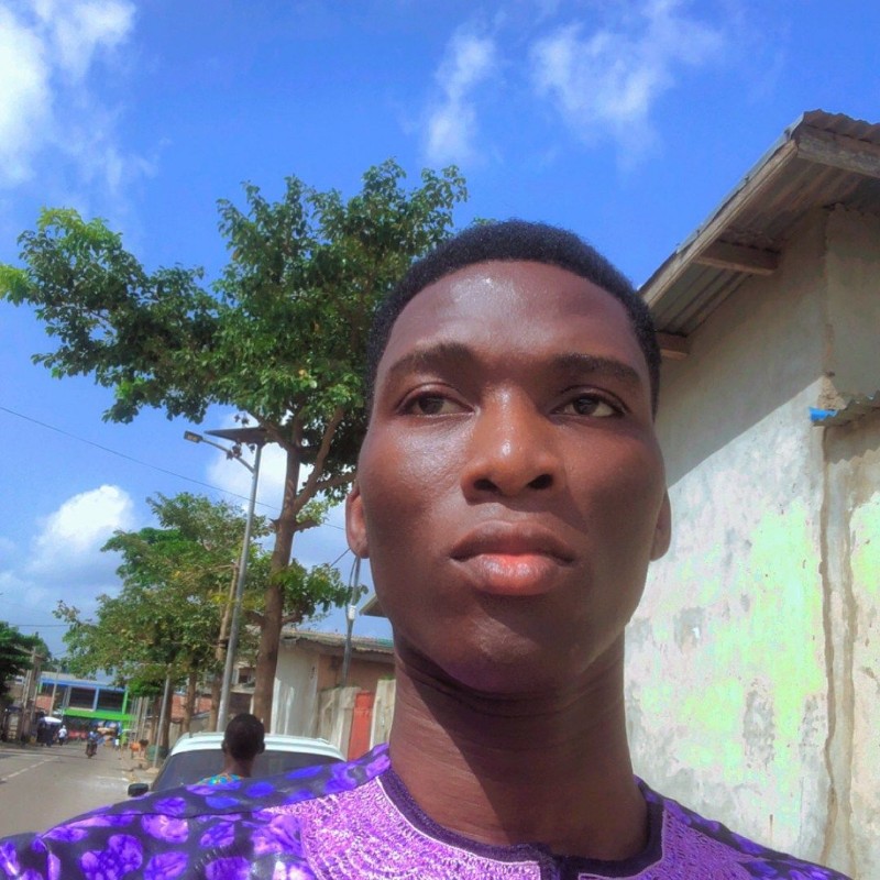 Giscard L'heureux Kpokpo (@giscardodubien) | Snapchat Stories ...