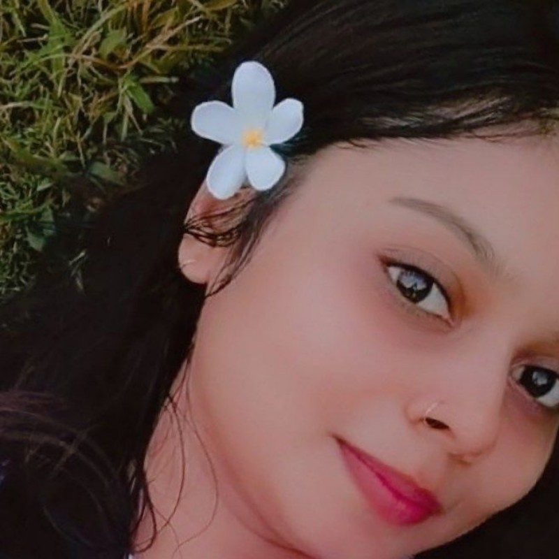 Shivii_20 (@glamgirl.shivu) | Snapchat Stories, Spotlight & Lenses