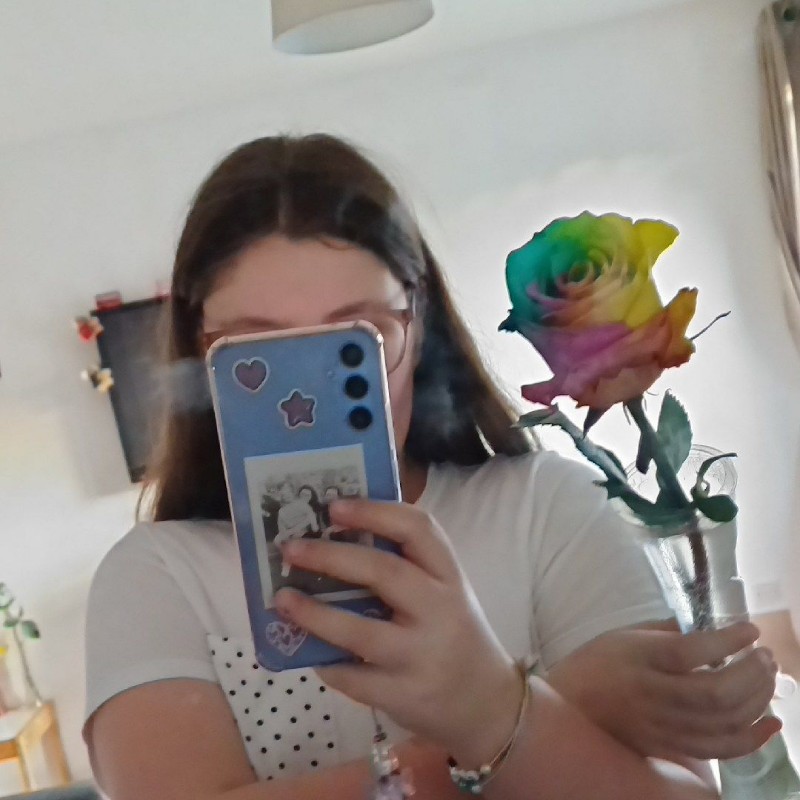 Flo ️🎀🌹📚 (@gowiththe_flo25) | Snapchat Stories, Spotlight & Lenses