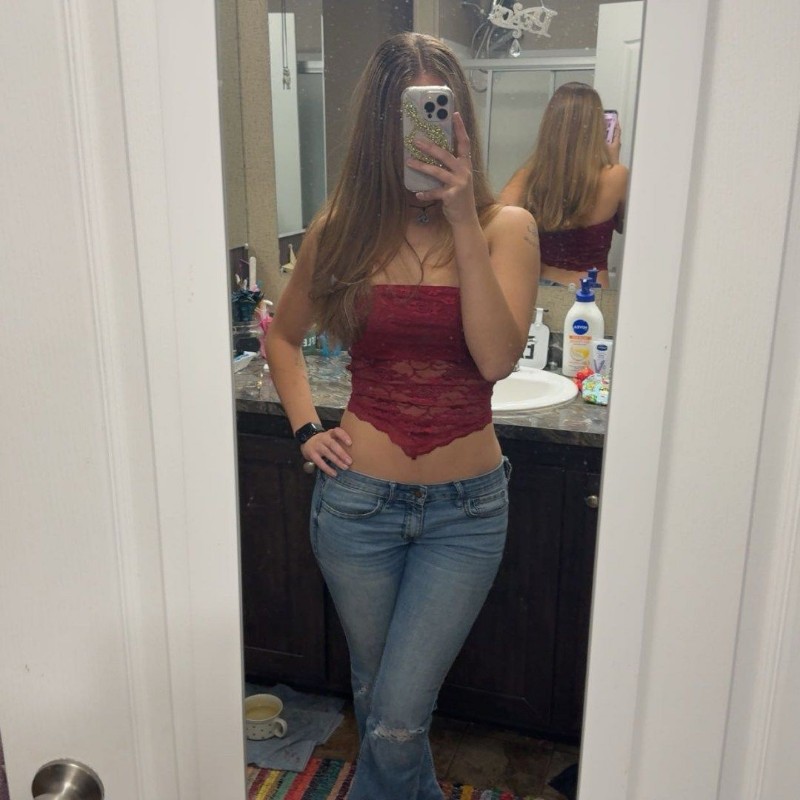 Grace (@gracenel018) | Snapchat Stories, Spotlight & Lenses