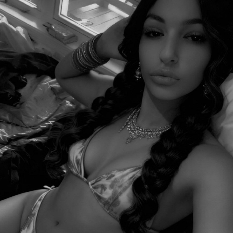 Gracie (@gracie_72520060) | Snapchat Stories, Spotlight & Lenses