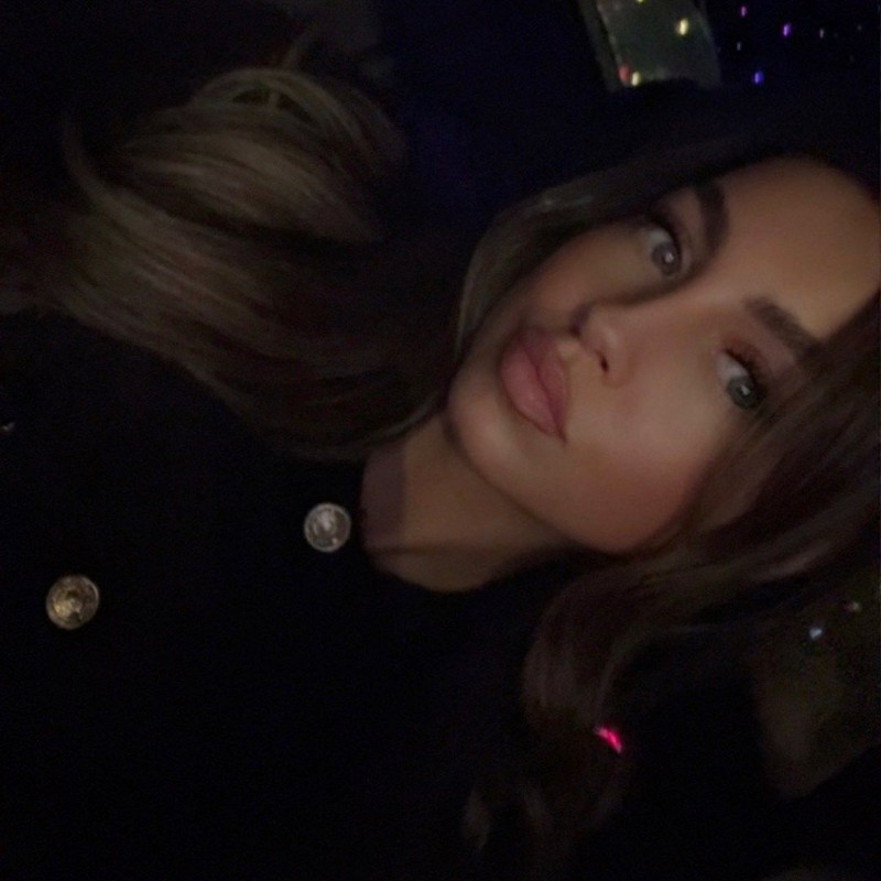 Robin Romeysa (@greetjeee) | Snapchat Stories, Spotlight & Lenses