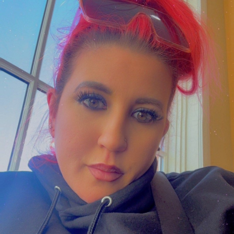Brittney Hulinsky (@gu3r4chul4) | Snapchat Stories, Spotlight & Lenses