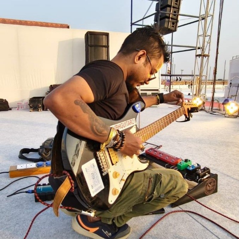 Subhankar Ghosh (@guitarist_subh) | Snapchat Stories, Spotlight & Lenses