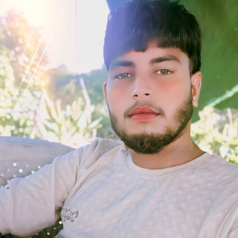 Gulab Kumar (@gulabkumar27694) | Snapchat Stories, Spotlight & Lenses