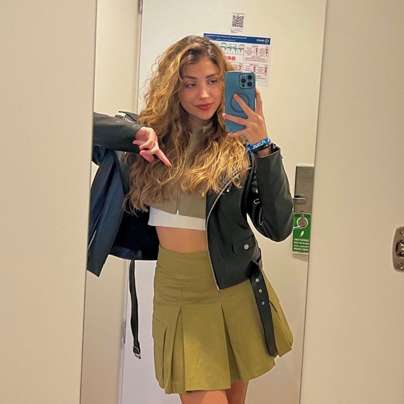 Gunel 🦕 (@gunel.b) | Snapchat Stories, Spotlight & Lenses