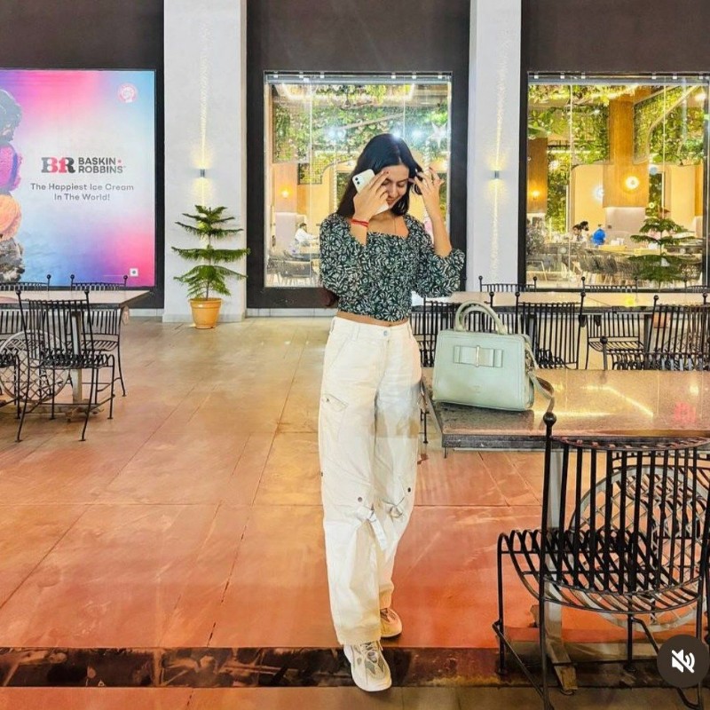 Gungun Gupta (@gungun0gupta) | Snapchat Stories, Spotlight & Lenses