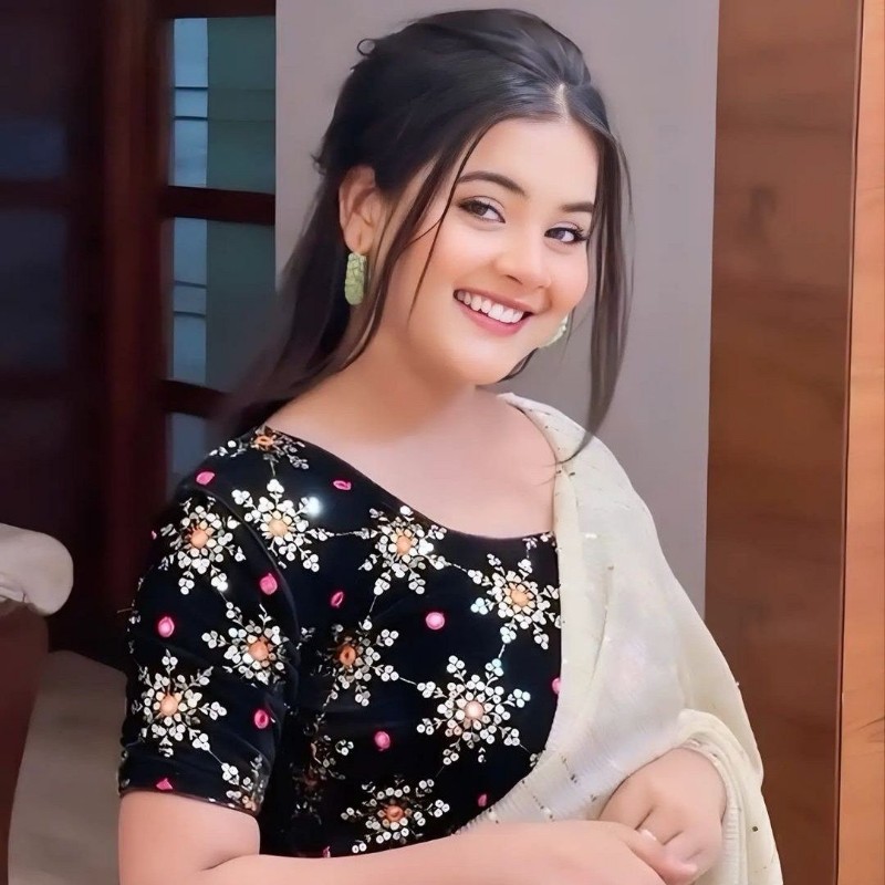 GungunGupta (@gungungupta.137) | Snapchat Stories, Spotlight & Lenses