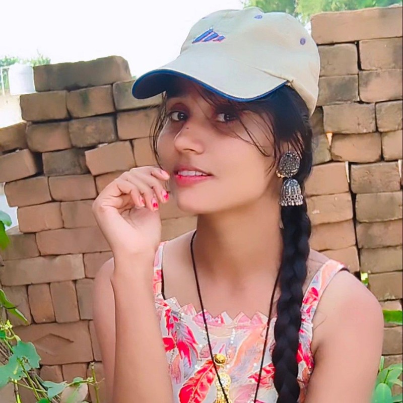 Gunjan Yadav (@gunjany2715) | Snapchat Stories, Spotlight & Lenses