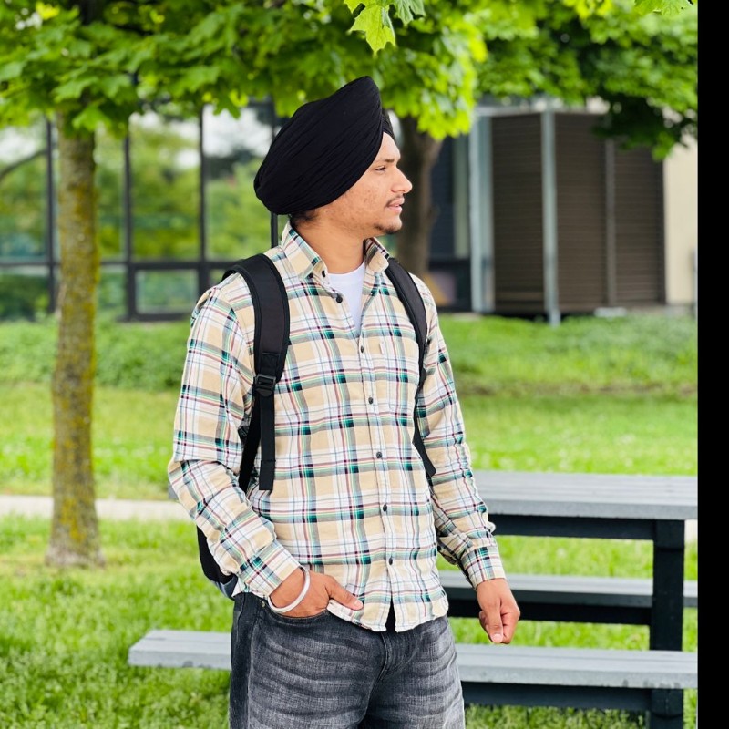 Gurinder Kang (@gurinder.2626) | Snapchat Stories, Spotlight & Lenses