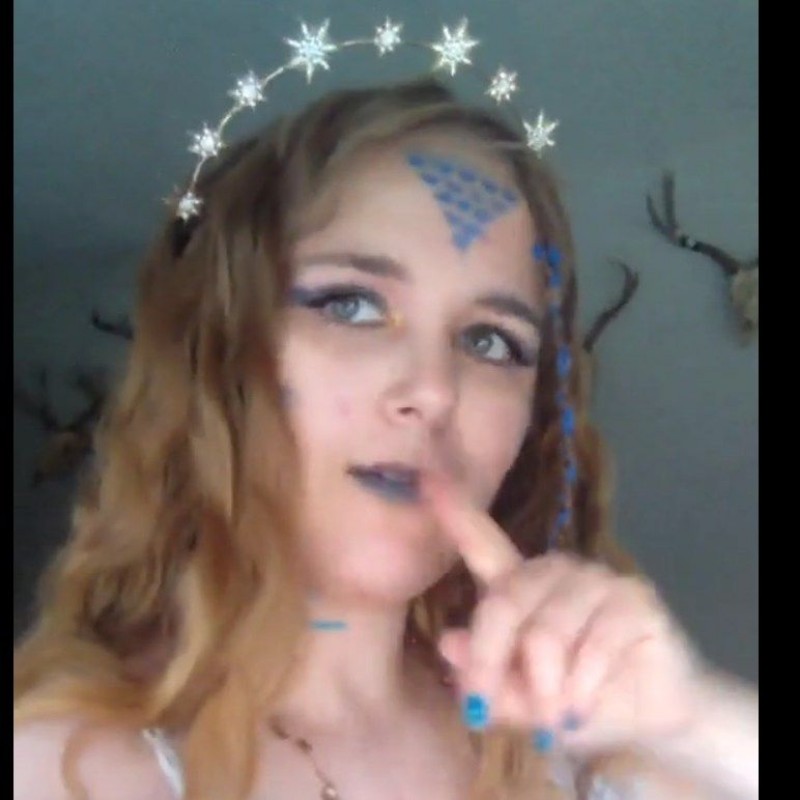 Rosemary (@h.rrosemary) | Histórias, Holofote e Lentes do Snapchat