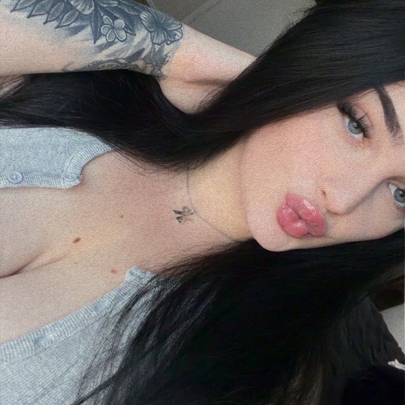 hay 🖤 (@h.xrayne) | Snapchat Verhalen, Spotlight en Lenzen