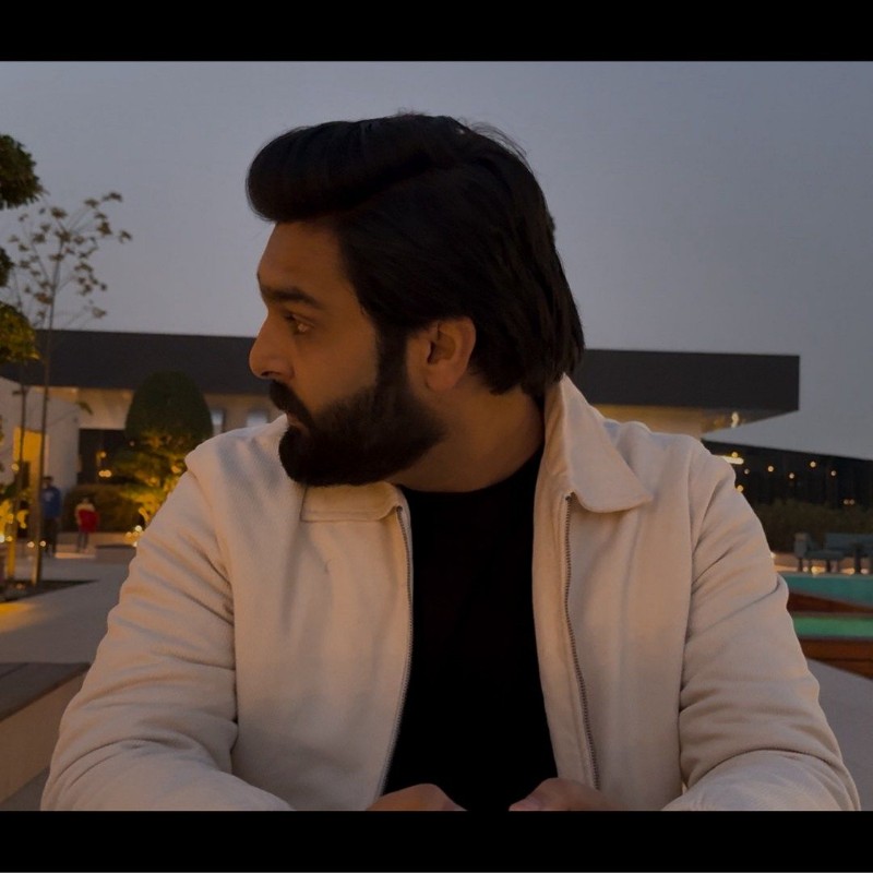 Haaris (@ha.aris) | Snapchat Stories, Spotlight & Lenses