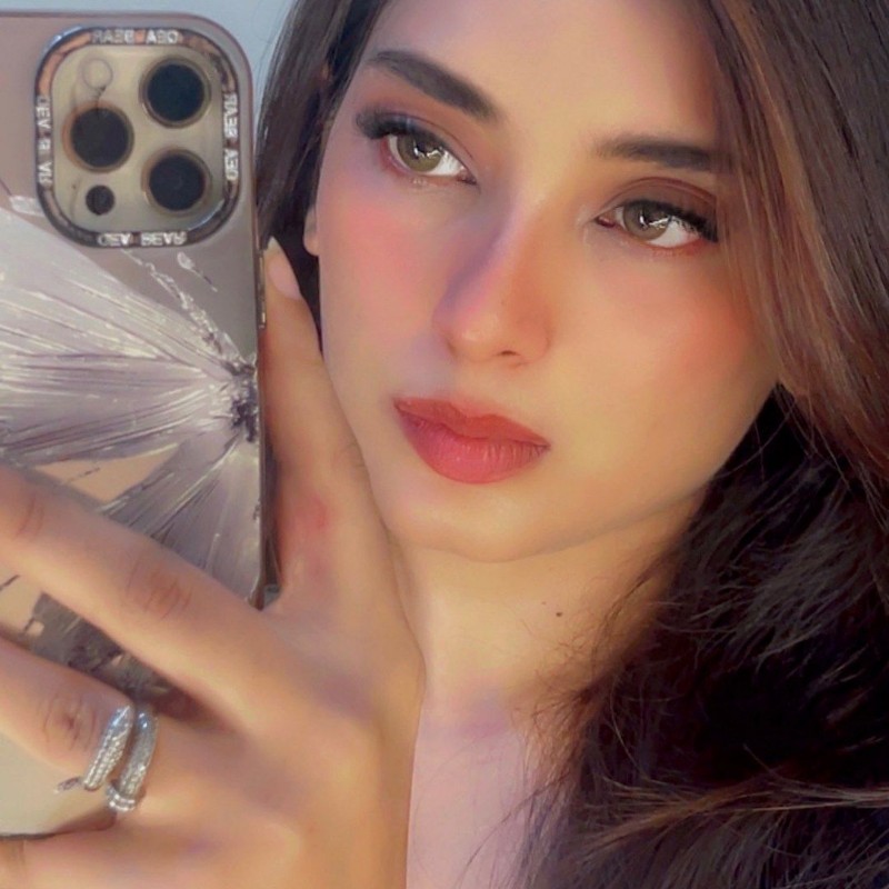 Hani Ya (@haaniya001) | Snapchat Stories, Spotlight & Lenses