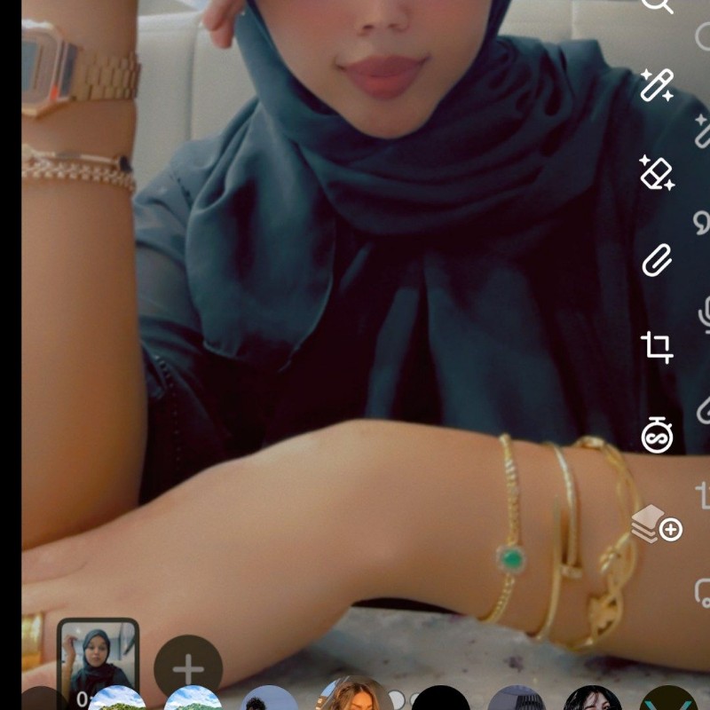 Hafsa Abdi (@hafsoalas) | Snapchat Stories, Spotlight & Lenses