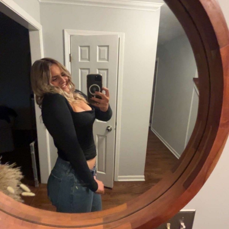 Hailey (@hailey.fed) | Snapchat Stories, Spotlight & Lenses
