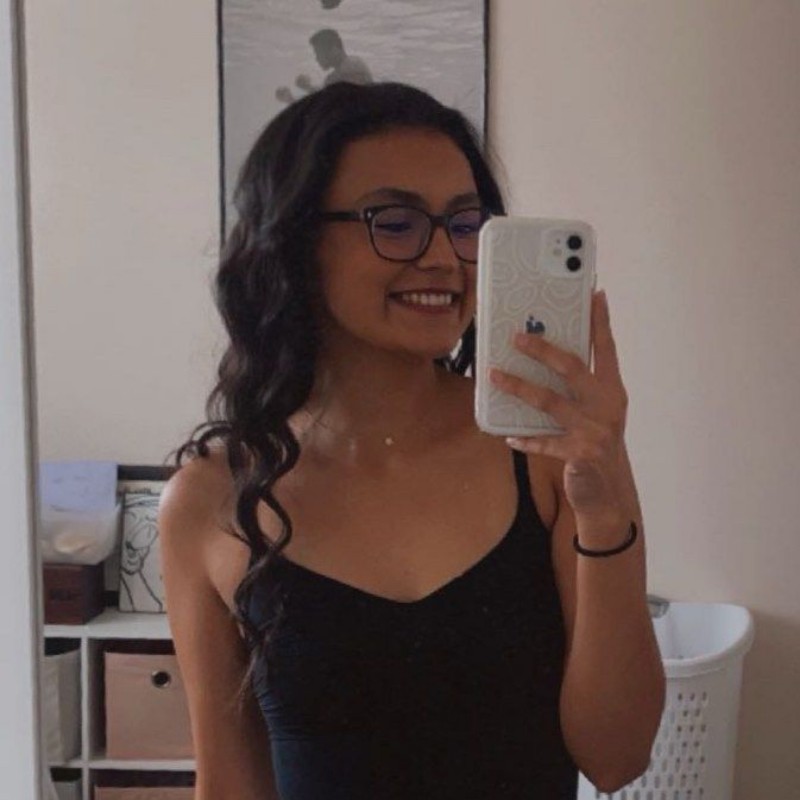 haley cortes ♡ (@haley_c0rtes) | Snapchat Stories, Spotlight & Lenses