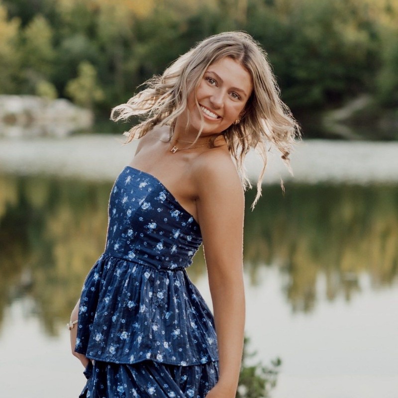 haley alexander (@haleyalexandr) | Snapchat Stories, Spotlight & Lenses