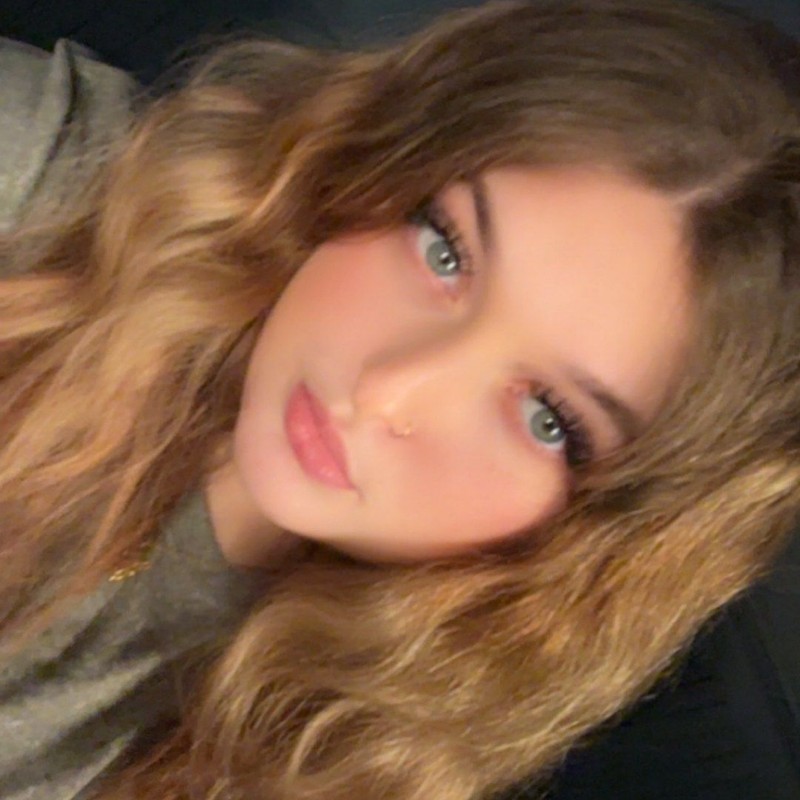 Haley Beth A🤍🦋 (@haleyhbca) | Snapchat Stories, Spotlight & Lenses