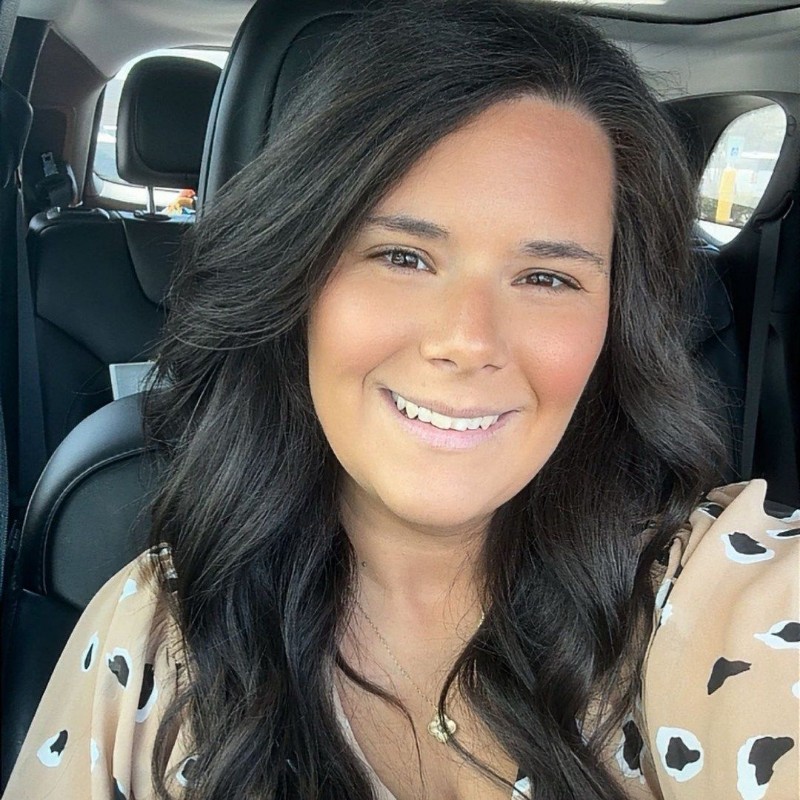 Hallie Nicole (@halliebug2013) | Snapchat Stories, Spotlight & Lenses