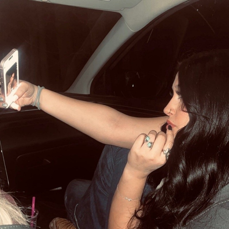 𝓗𝓐𝓛🎱🃏 (@hallye-bradley) | Snapchat Stories, Spotlight & Lenses