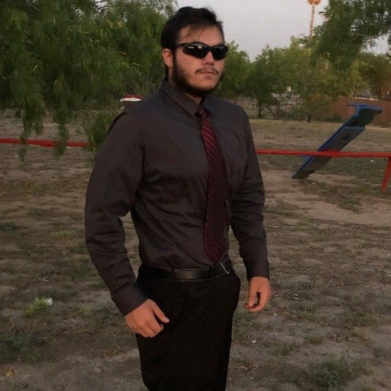 Tony Salinas(@handydandy192) | เรื่องราว Snapchat ตลอดจน Spotlight และเลนส์