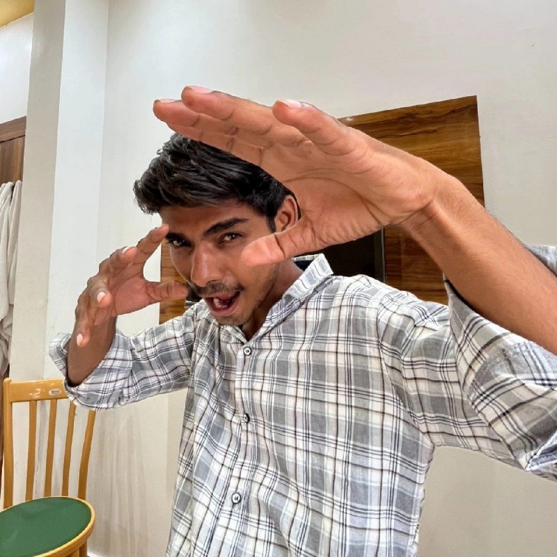 THAKUR SAHAB 🔥 (@hanjithe_shivam) | Snapchat Stories, Spotlight & Lenses