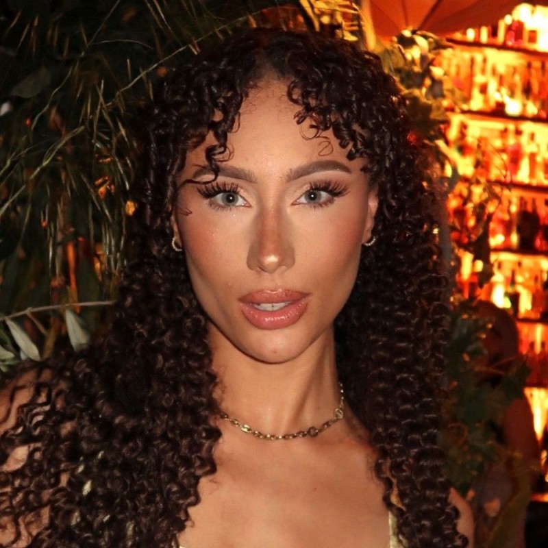 Hannah Beau🪽 (@hannah-beau) | Snapchat Stories, Spotlight & Lenses