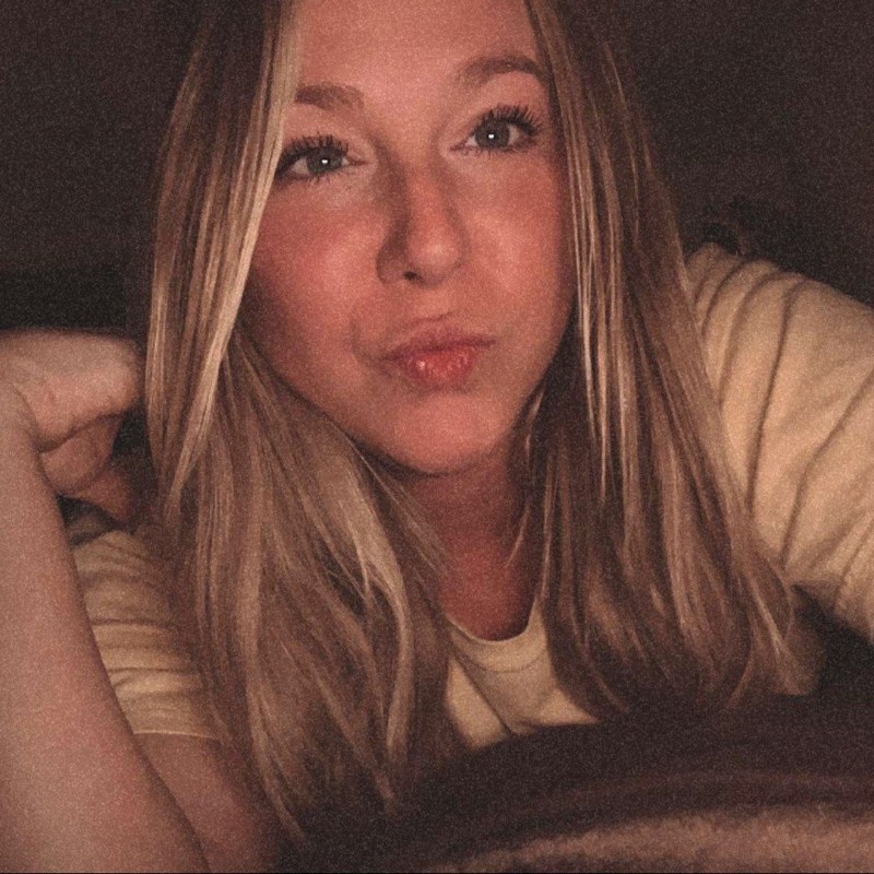 Itsyagirl_HayNay (@hannahseaney) | Snapchat Stories, Spotlight & Lenses
