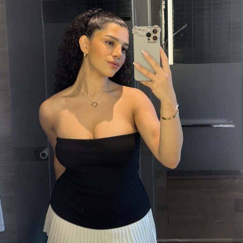 Hannaneh (@hannaneh.ns) | Snapchat Stories, Spotlight & Lenses