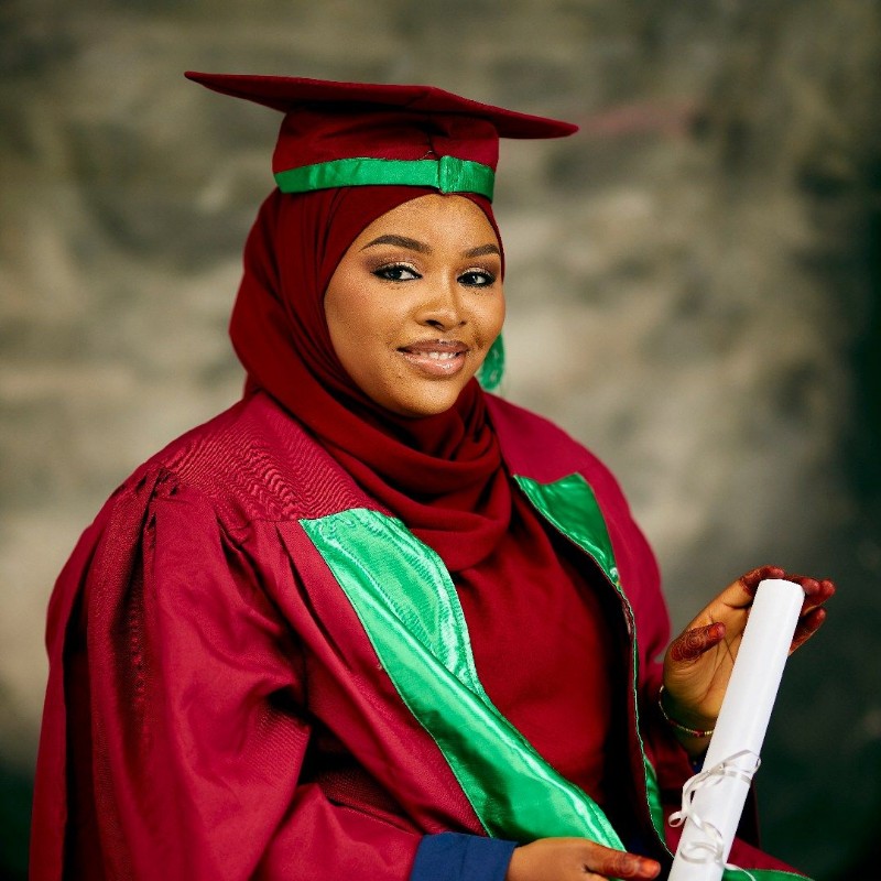 Teee's Sparkles Enterprises (@hauwa_tasiu) | Snapchat Stories ...