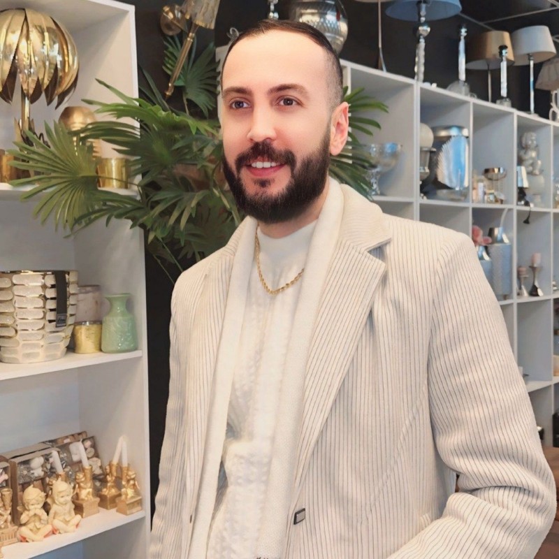 🦅Hawkar🪑h_home🪑 (@hawkar_hhome) | Snapchat Stories, Spotlight & Lenses