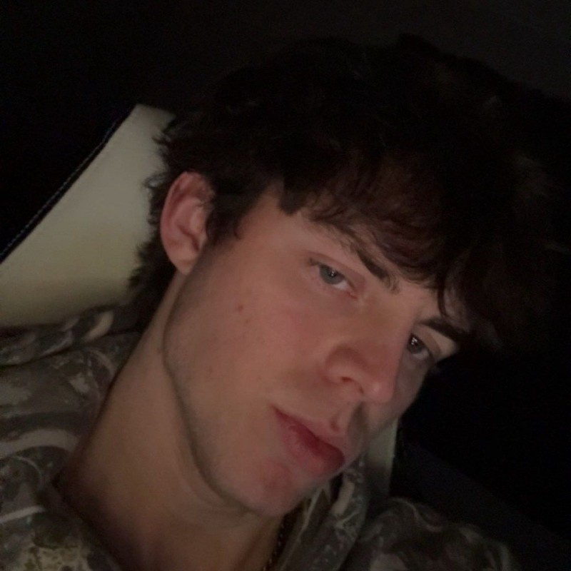 Hayden (@haydencatlin) | Snapchat Stories, Spotlight & Lenses