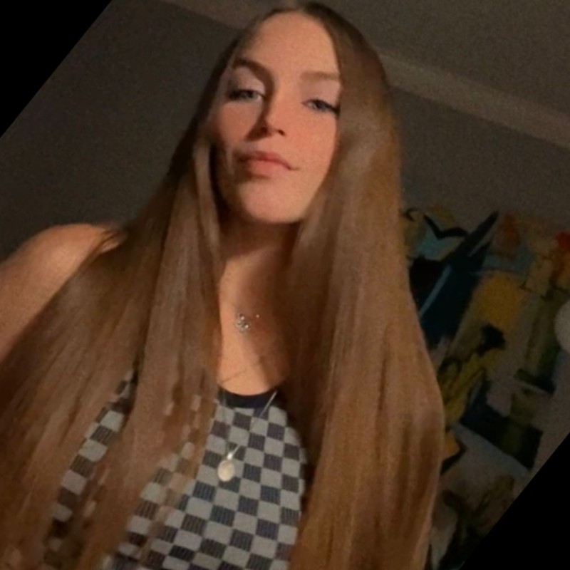 Hayley (@hayley44haynes) | Snapchat Stories, Spotlight & Lenses