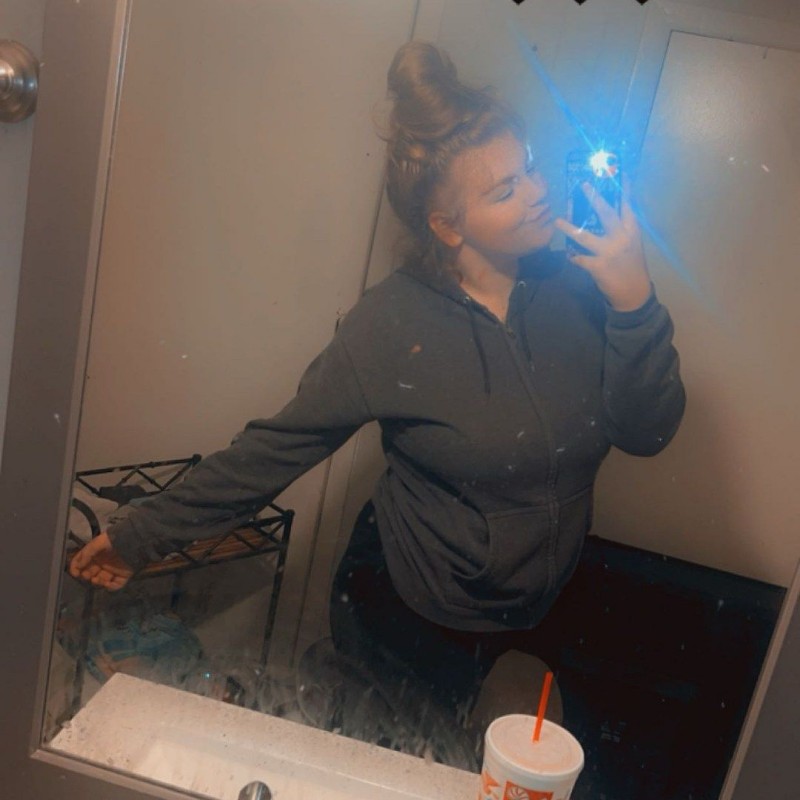 Hayley (@hayley_bolin21) | Snapchat Stories, Spotlight & Lenses