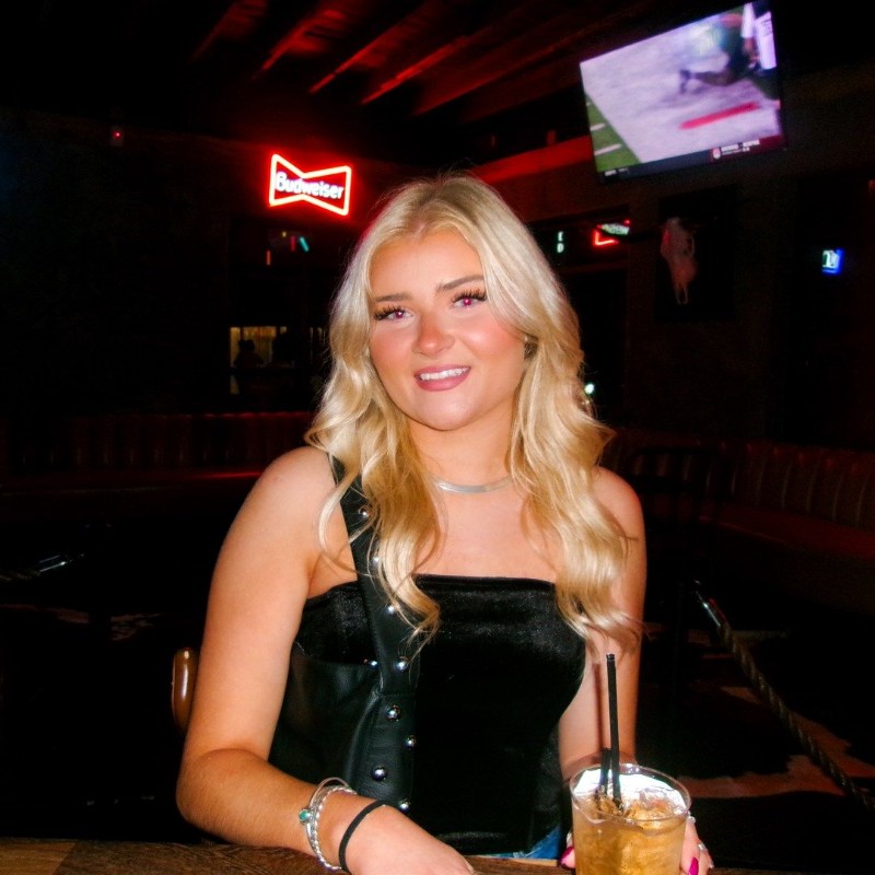 hayley jarck (@hayley_jarck) | Snapchat Stories, Spotlight & Lenses