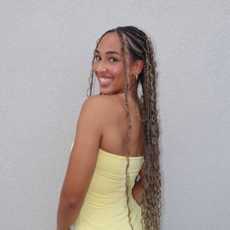 Hayley Manners (@haymanners) | Snapchat Stories, Spotlight & Lenses