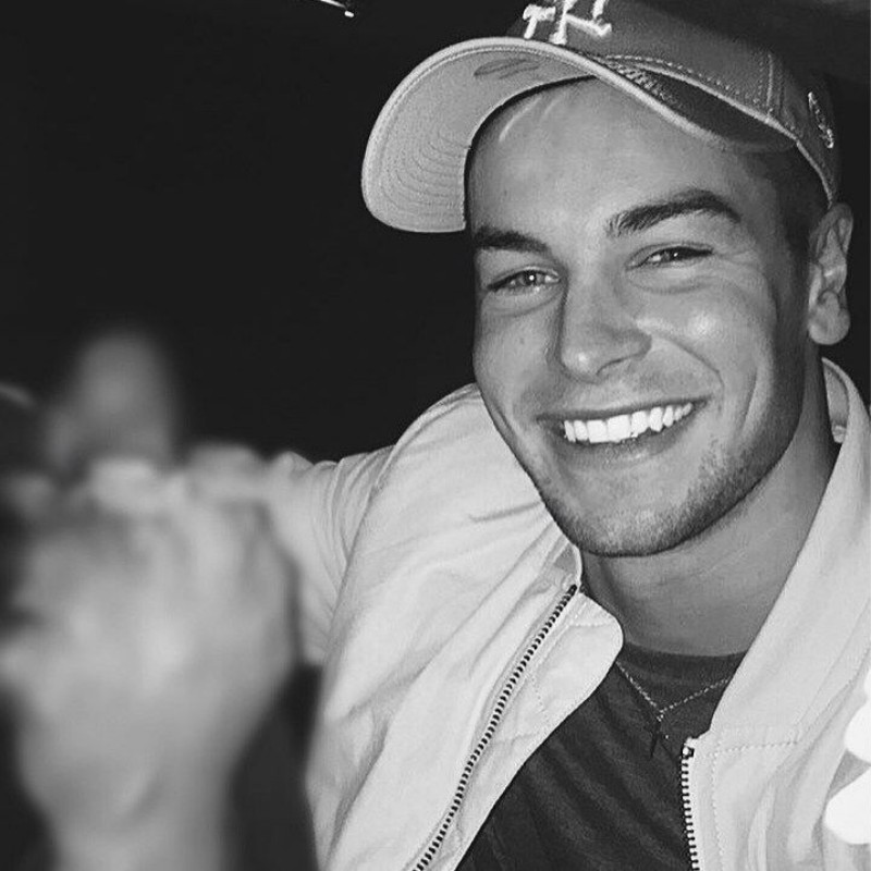 Chris Hughes (@hchris22) | Snapchat Stories, Spotlight & Lenses