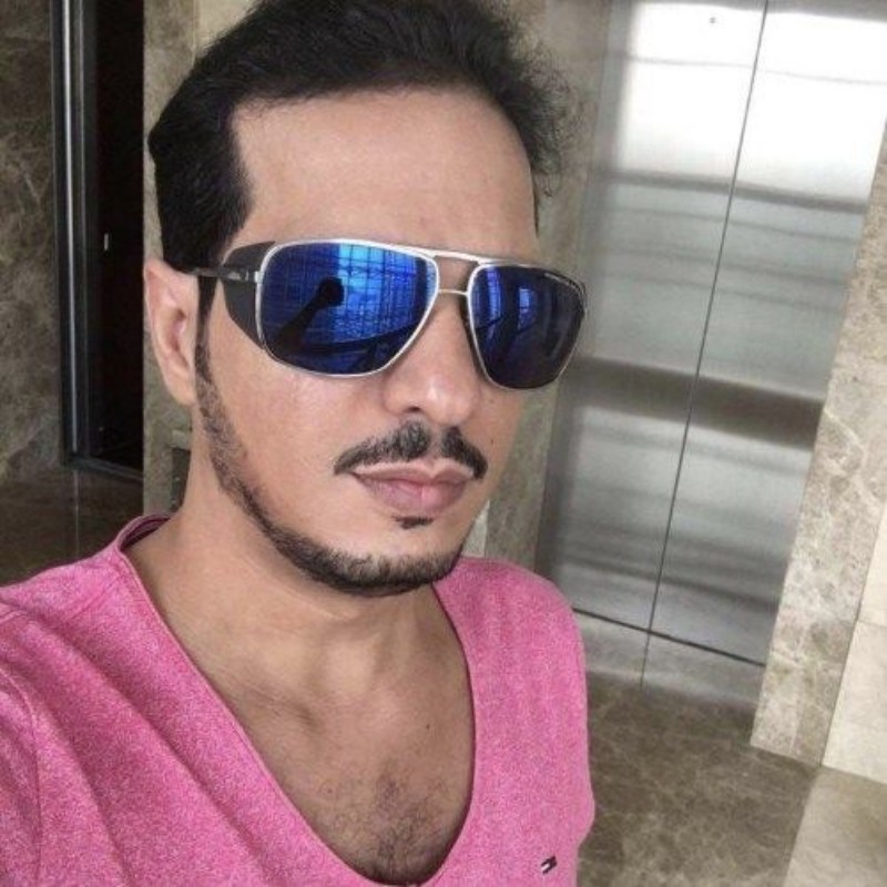 OSAMA UAE قلب أبوظبي (@heartofabudhabi) | Snapchat Stories, Spotlight ...