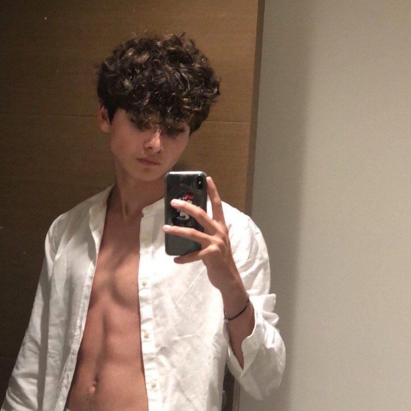 Hekmat (@hekmat_khaled) | Snapchat Stories, Spotlight & Lenses