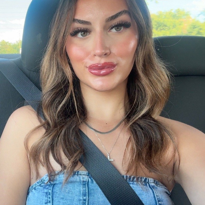 Helena Hope (@helena-hope) | Snapchat Stories, Spotlight & Lenses