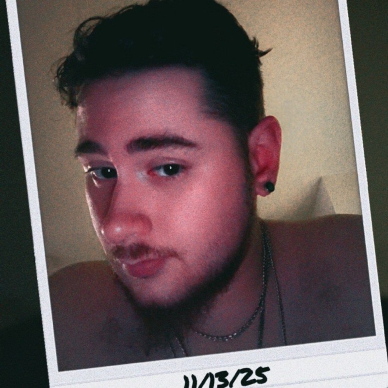 Cody Perry (@hellboy25311) | Snapchat Stories, Spotlight & Lenses