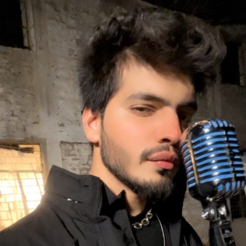 RJ Shivam (@heyrjshivam) | Snapchat Stories, Spotlight & Lenses