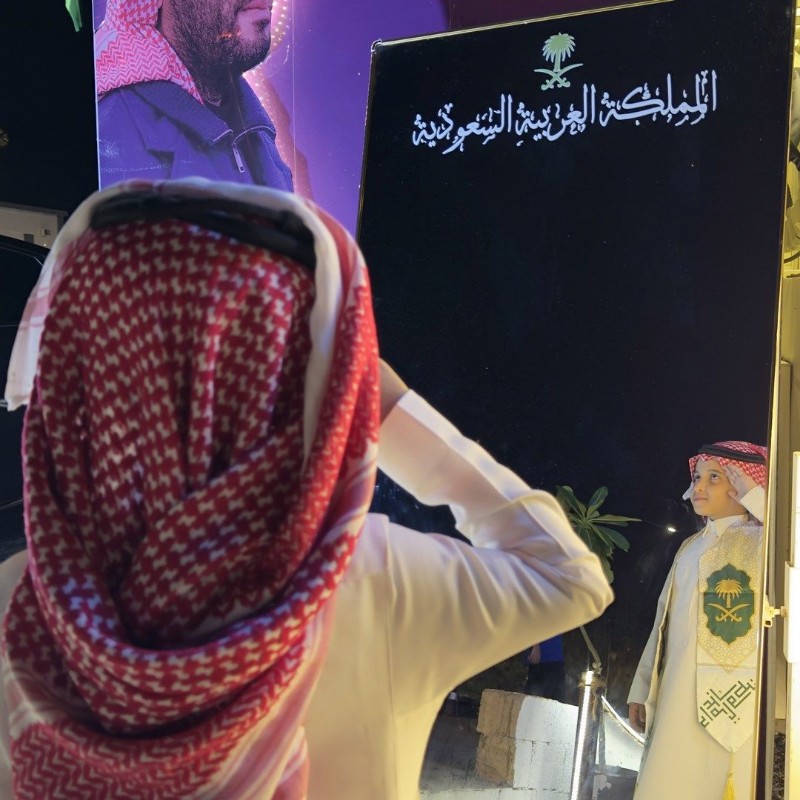 حازم الألمعي🇸🇦 (@hh_31s) | Snapchat Stories, Spotlight & Lenses