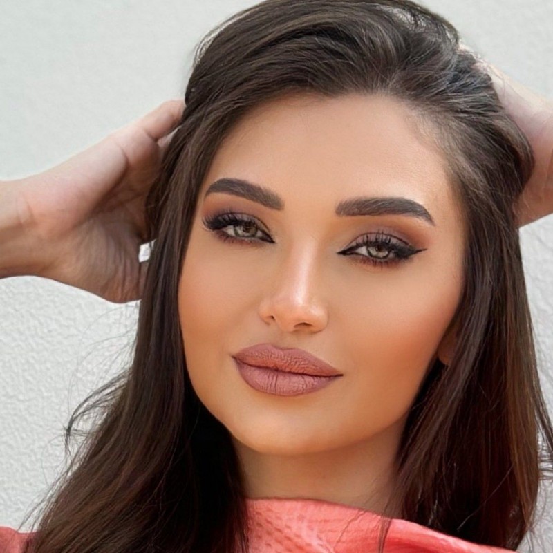 H H🌟 (@hiba.haidari) | Snapchat Stories, Spotlight and Lenses